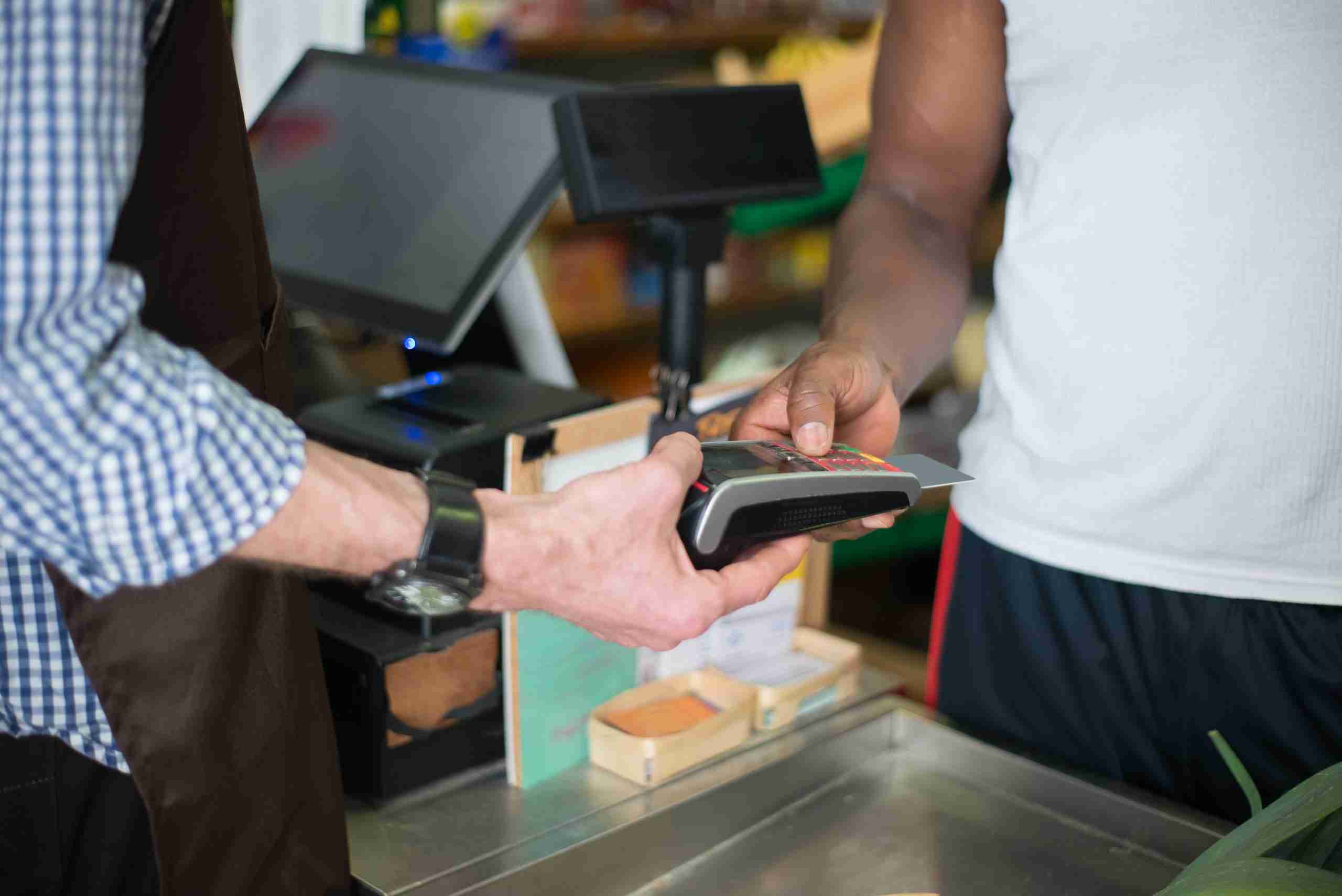 A Guide for Choosing the Right Liquor Retail POS For Your Needs